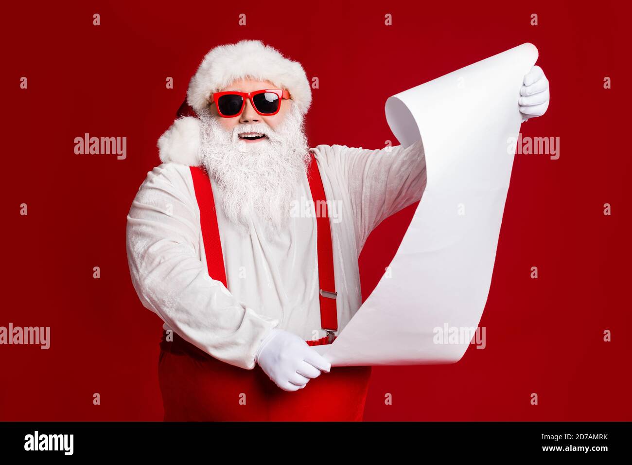 Portrait of his he attractive cheerful cheery fat white-haired Santa ...