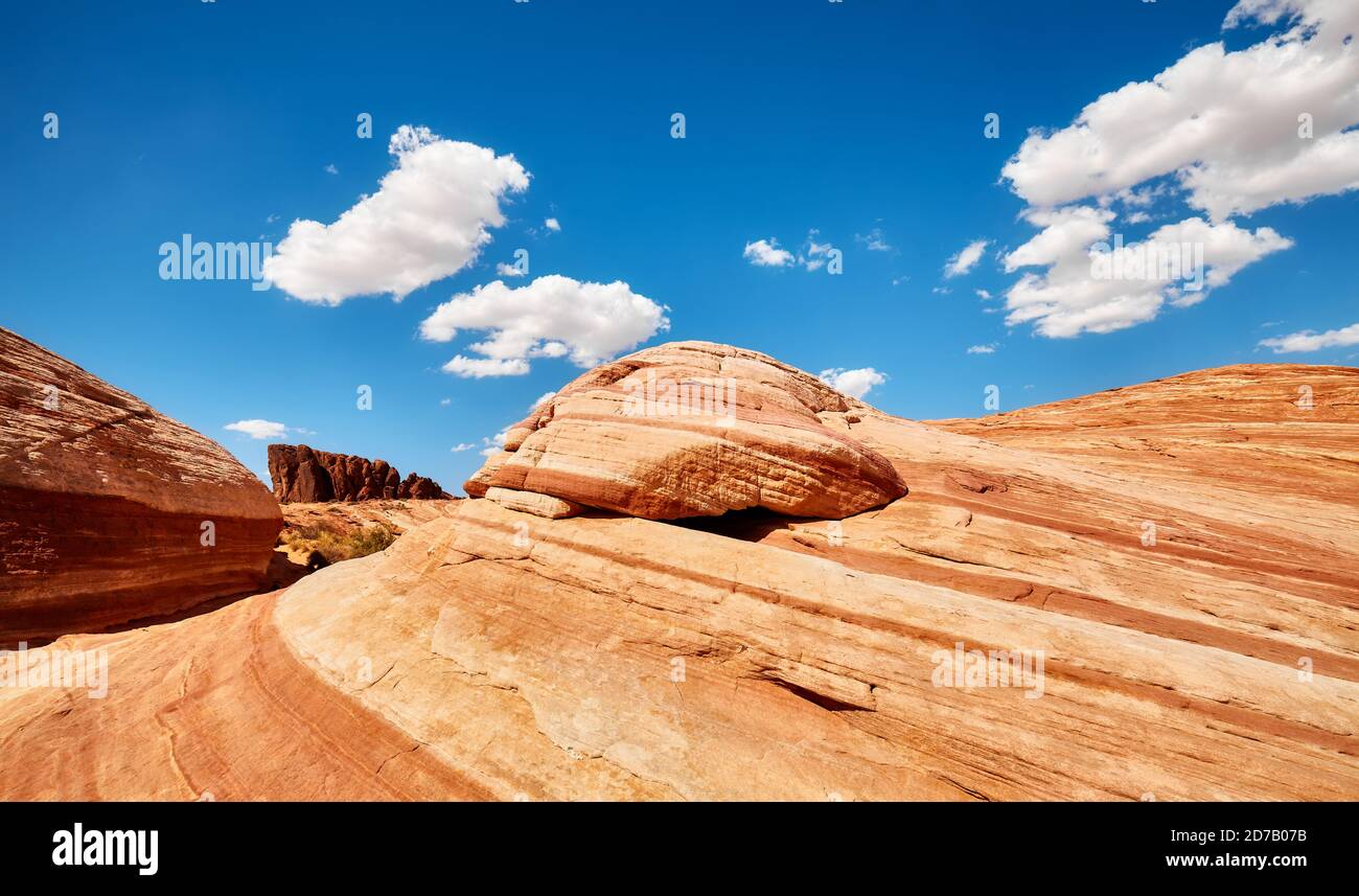 Sandstone waves formations in Valley of Fire State Park, Nevada, USA ...