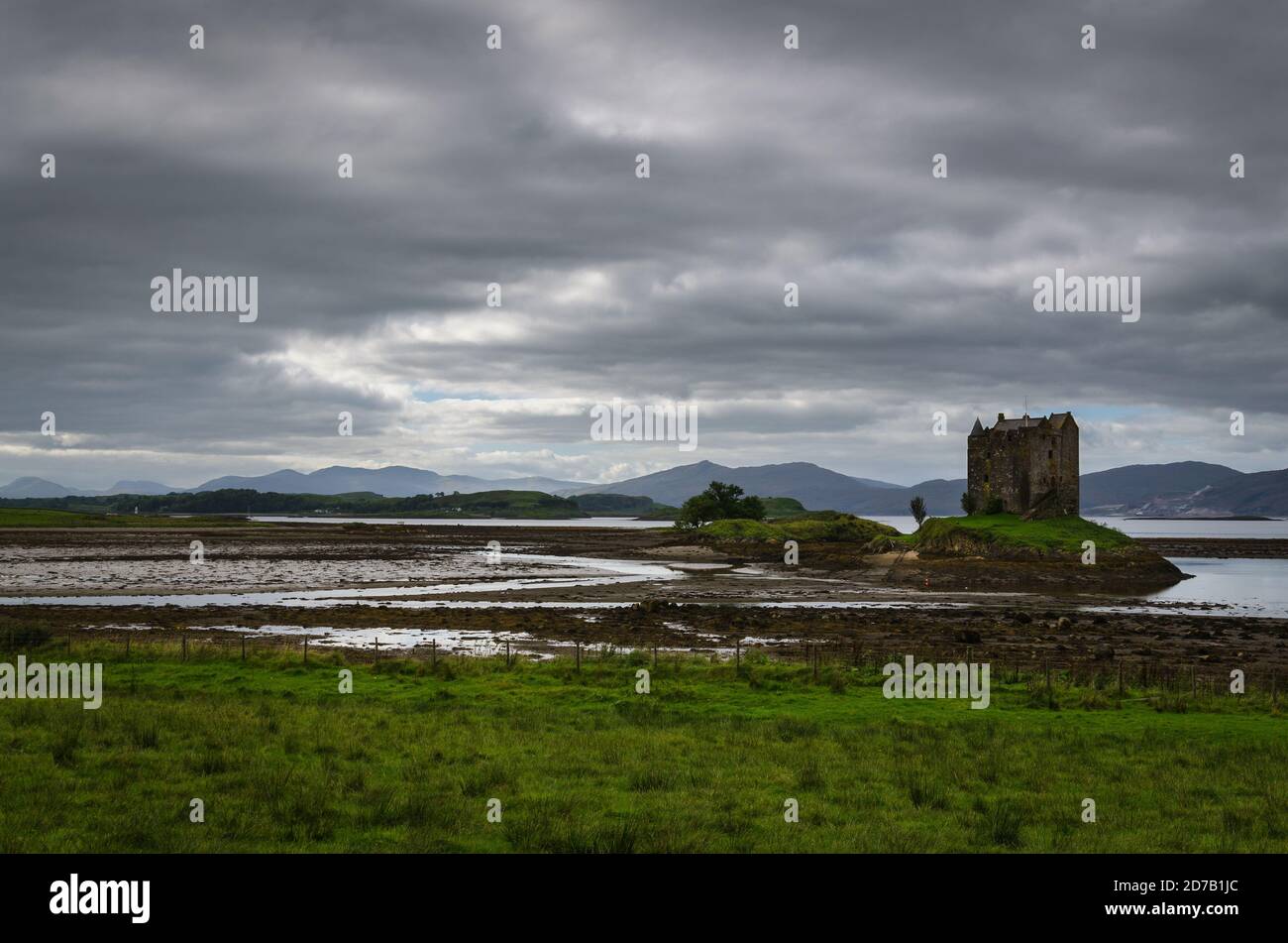 Tidal islet on loch laich hi-res stock photography and images - Alamy