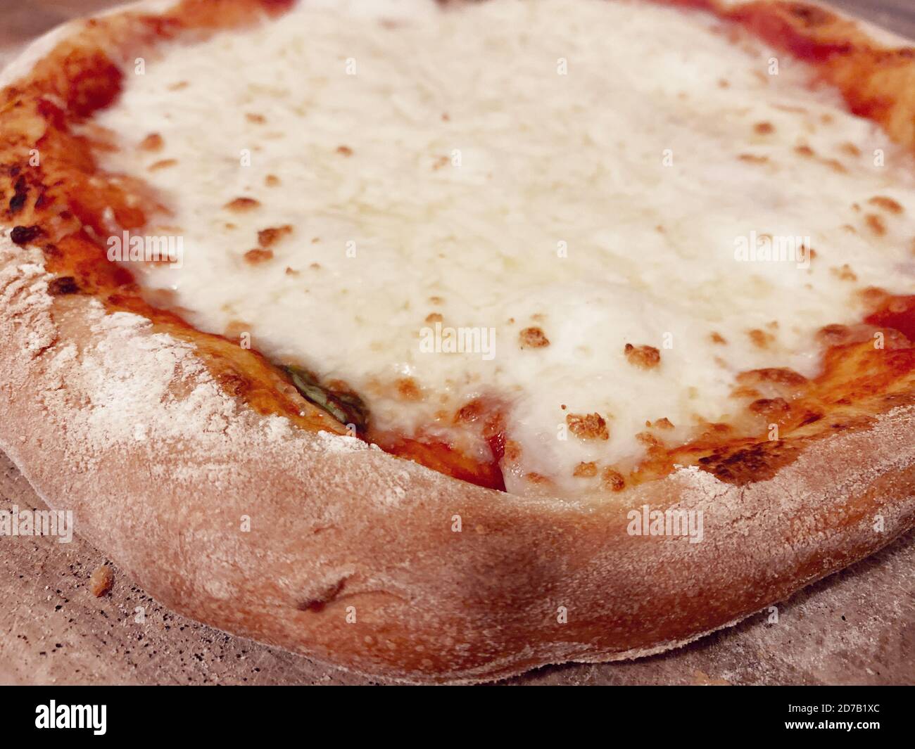 Home made Pizza, home cooking, Pizza margerita, hme backed pizza pie ...