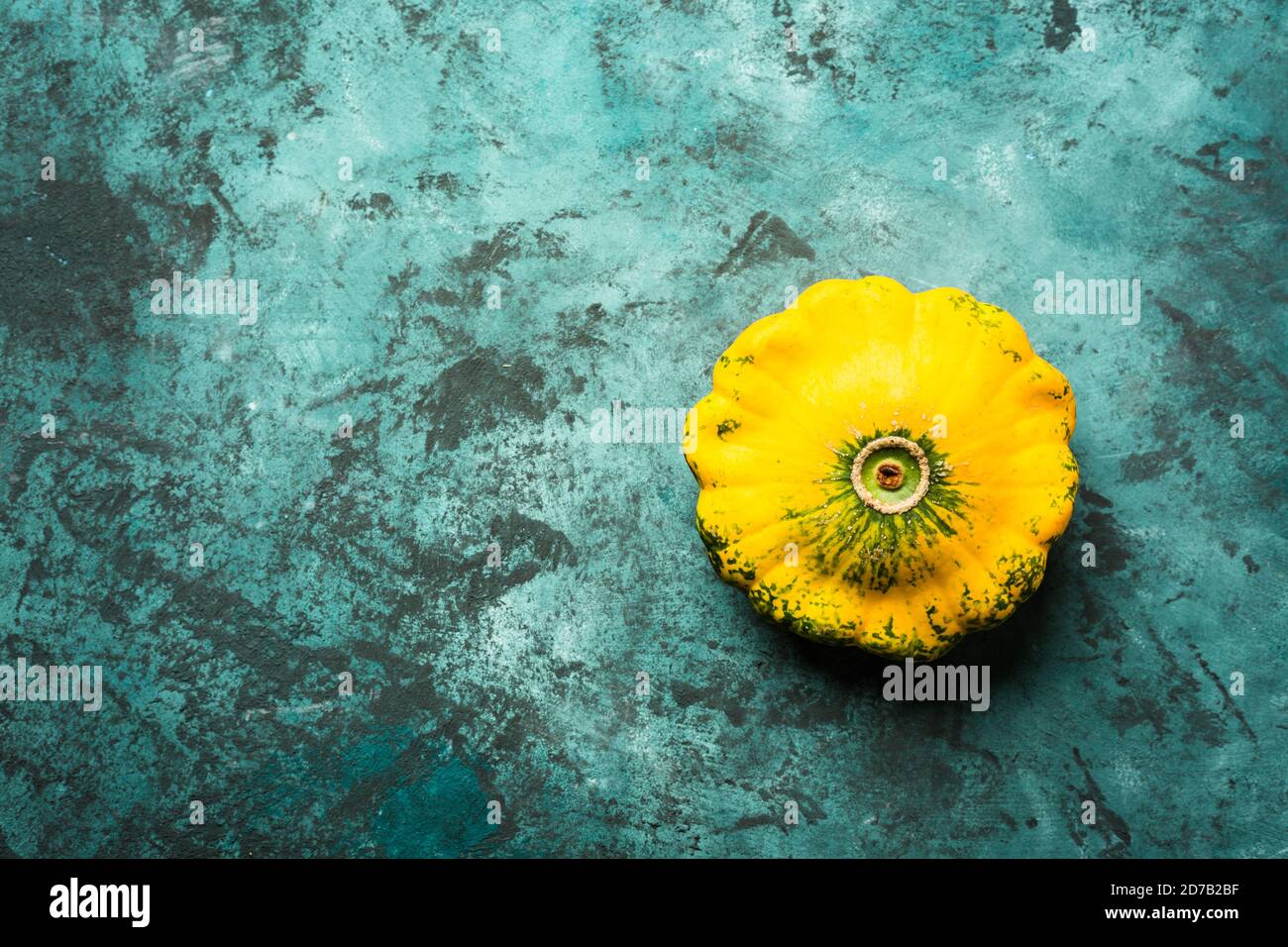 Still life with turquoise objects hi-res stock photography and images ...