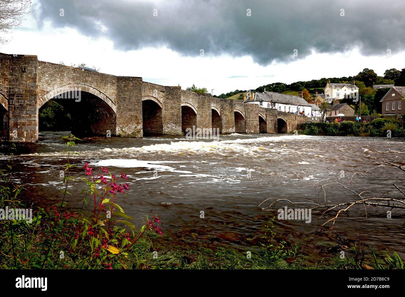 Crickhowell bridge hi-res stock photography and images - Alamy
