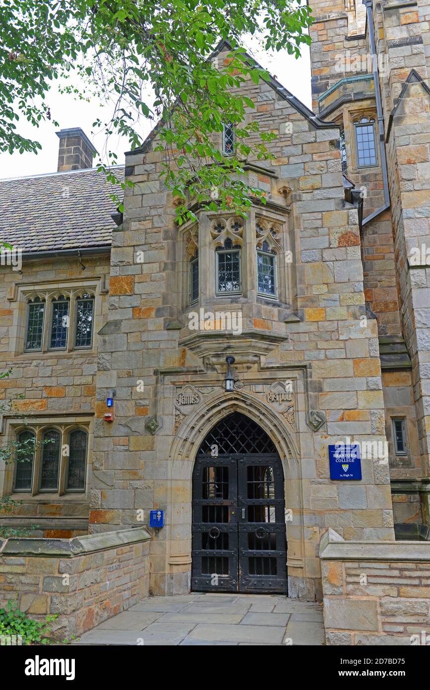 Gateway to Branford Hall in Yale University, New Haven, Connecticut ...