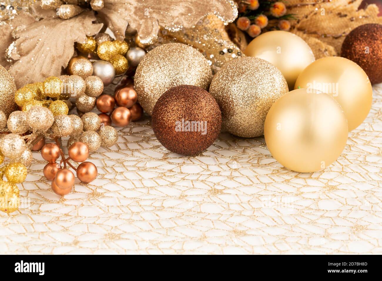 Golden net fabric hi-res stock photography and images - Alamy