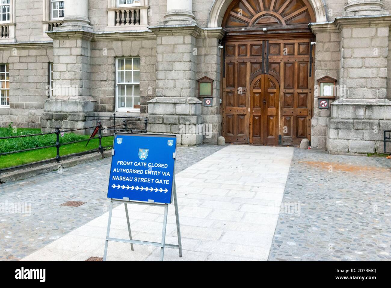 Notice outside Trinity College Dublin for the front gate closed during ...