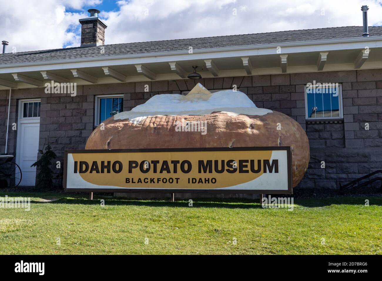 Large potato sculpture and sign at the Idaho Potato Museum in Blackfoot ...
