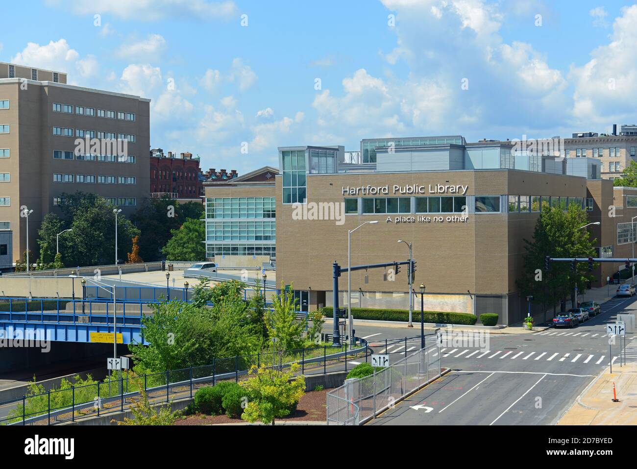 Hartford Public Library on 500 Main Street in downtown Hartford ...