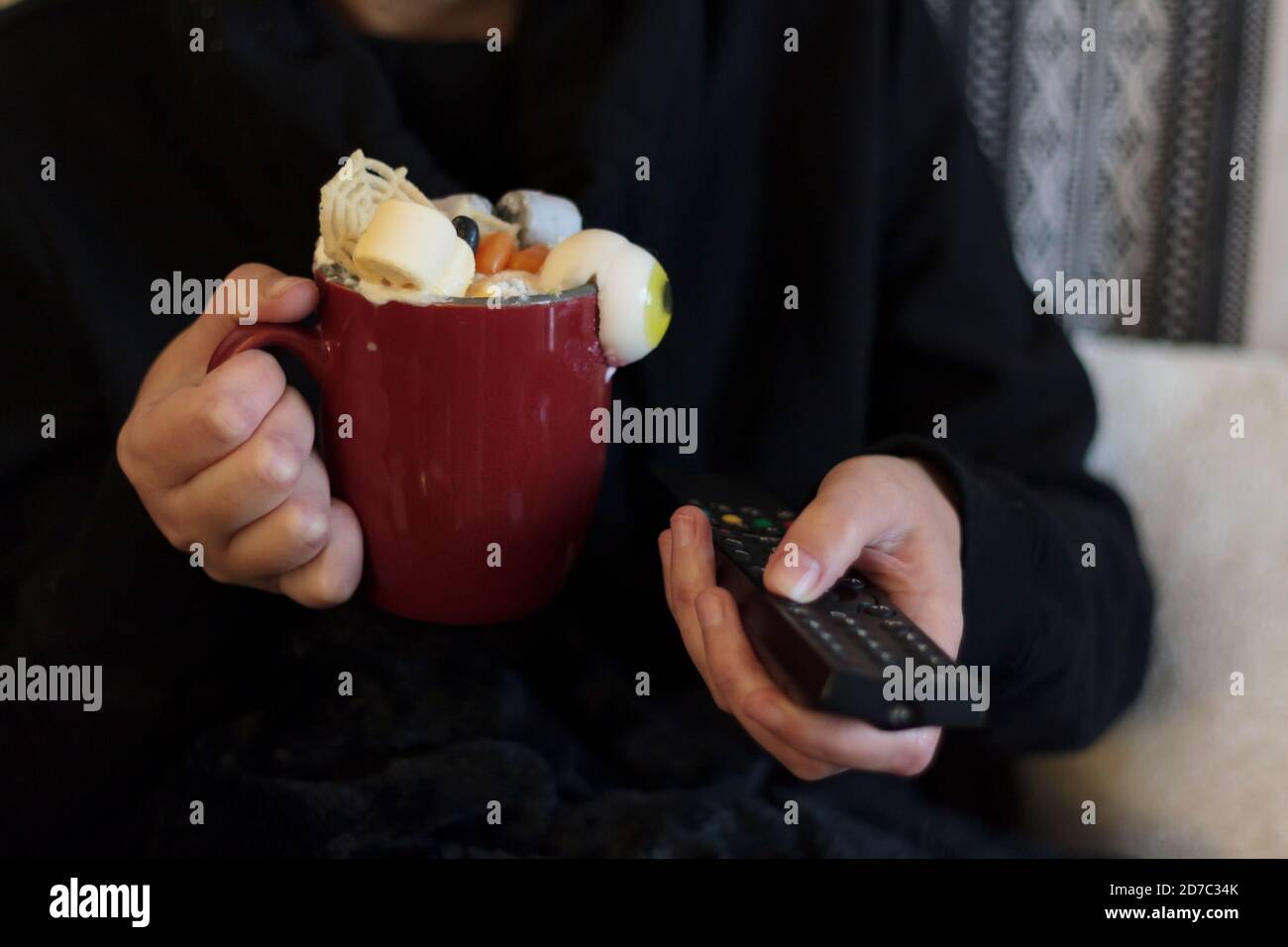 Using tv remote hi-res stock photography and images - Alamy