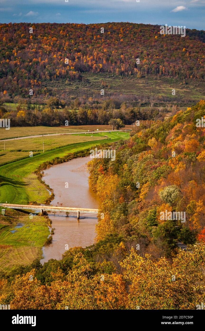 Bucolic landscape through bridge hi-res stock photography and images ...