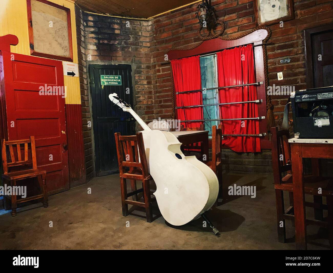 Instrumento antiguo hi-res stock photography and images - Alamy