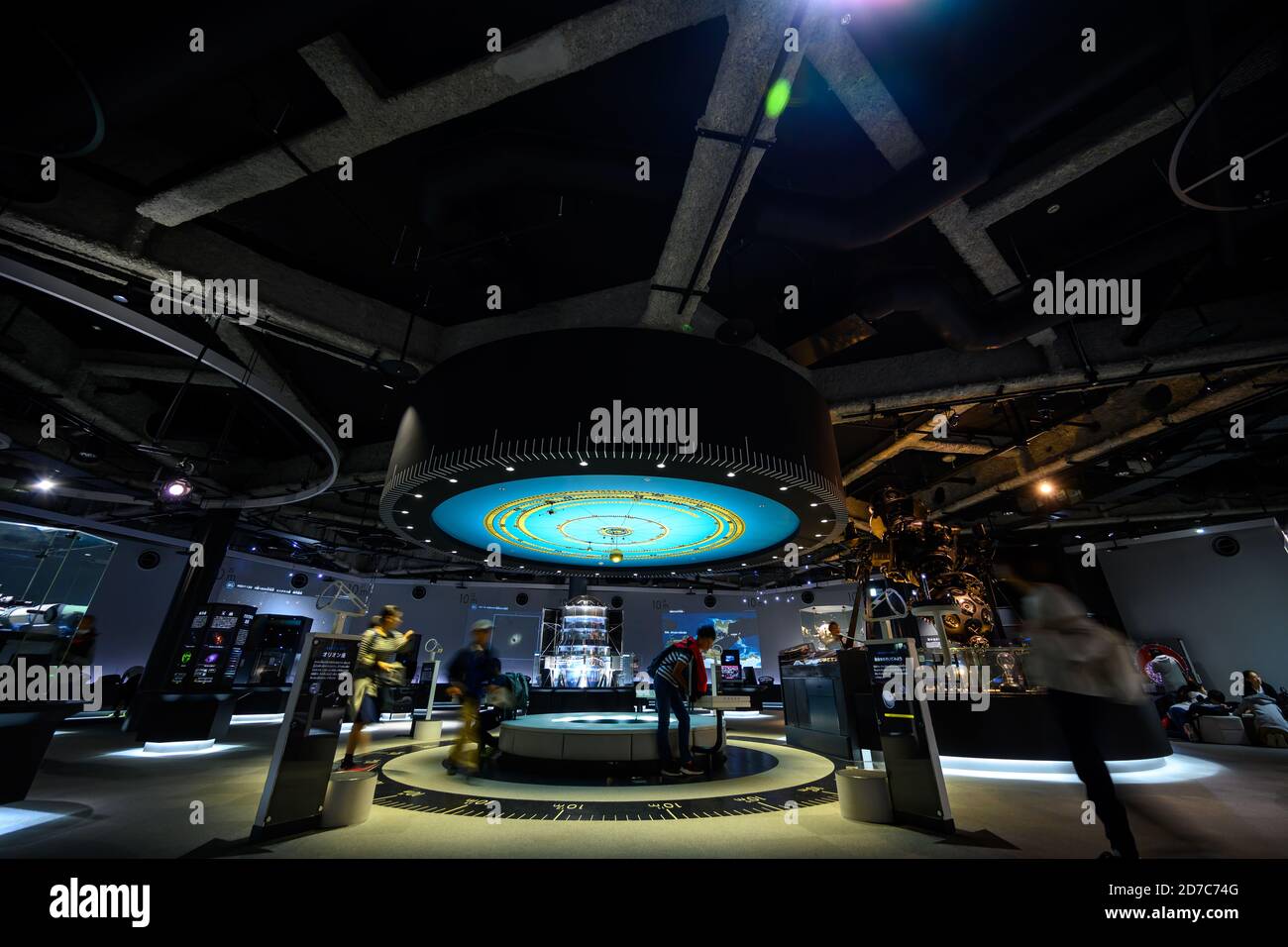 Asian tourist student hi-res stock photography and images - Alamy