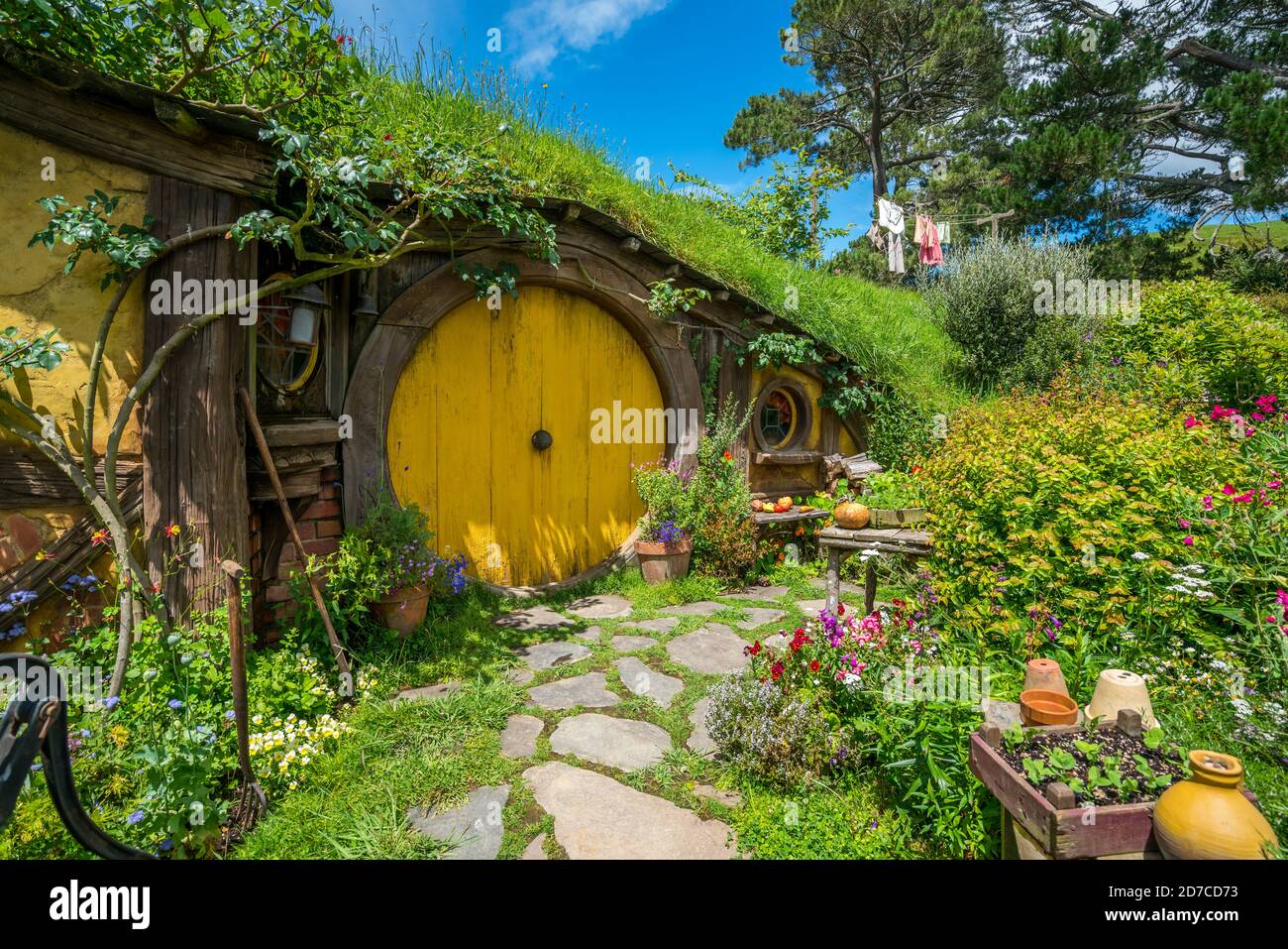 New zealand hobbit land hi-res stock photography and images - Alamy
