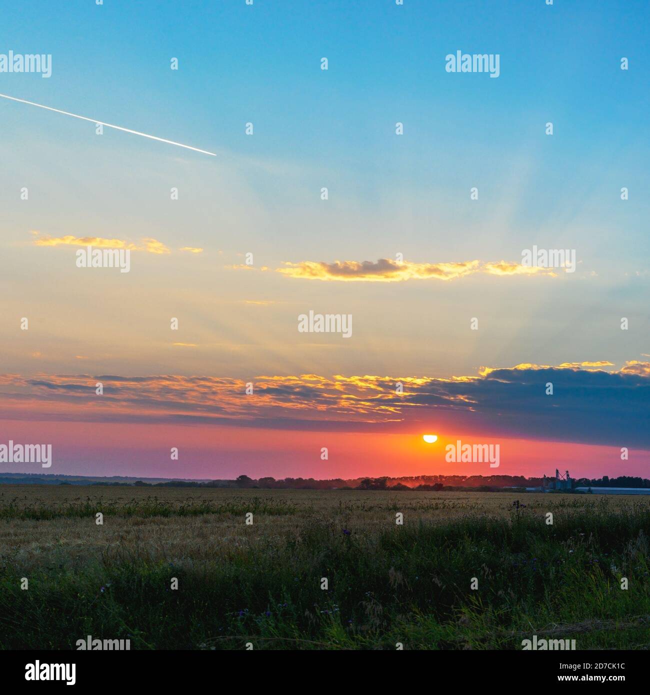 Dramatic light over fields hi-res stock photography and images - Alamy