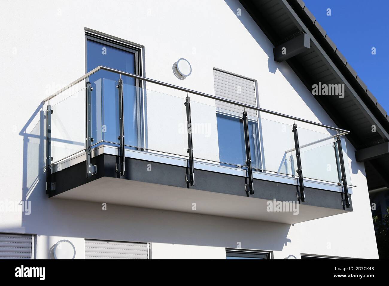 New modern glass balcony railing Stock Photo - Alamy