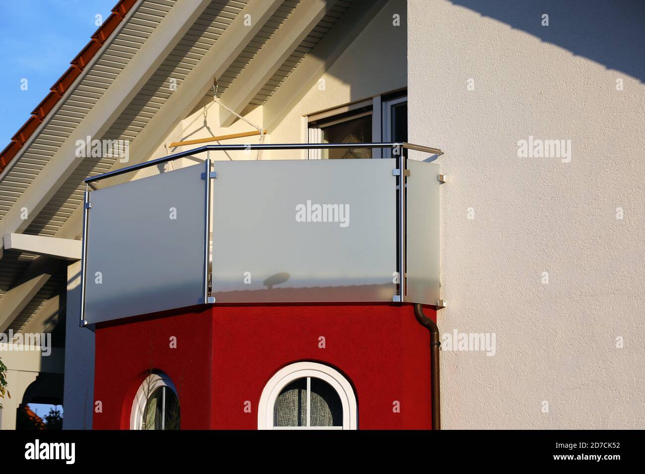 New modern glass balcony railing Stock Photo - Alamy