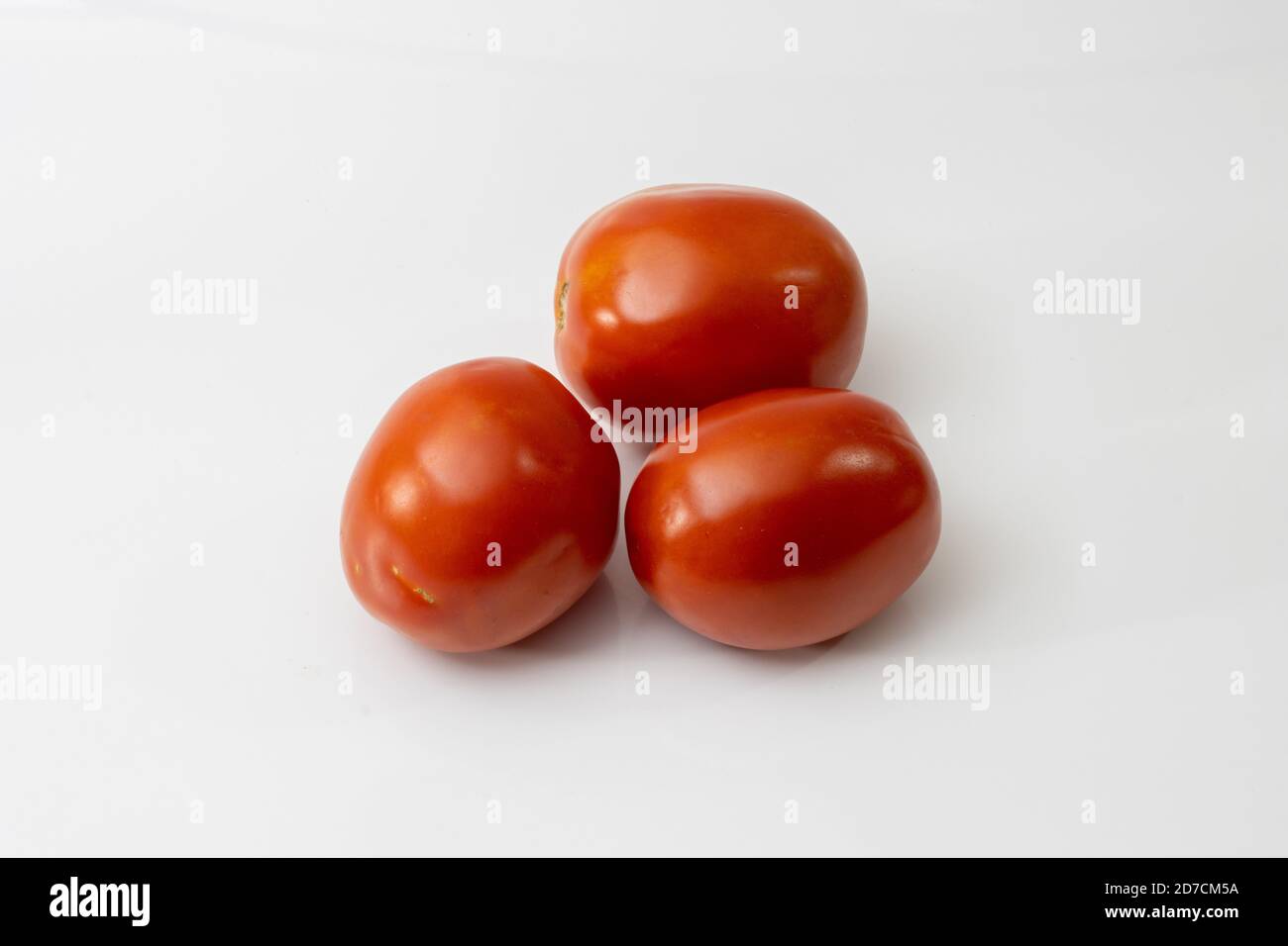 Isolated tometos on white background Stock Photo - Alamy