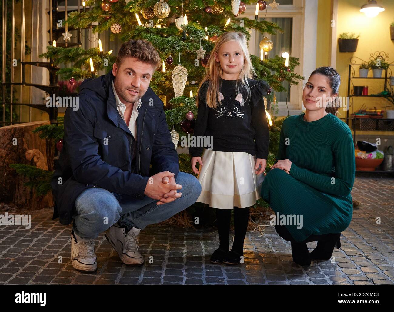 Cologne, Germany. 07th Oct, 2020. The actors Benjamin Heinrich (Bambi ...