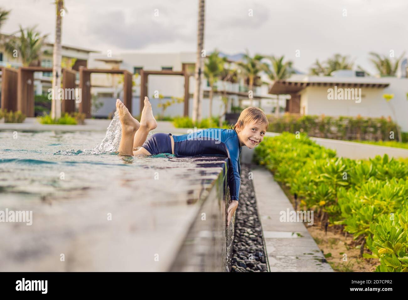 People swimming in lap pool hi-res stock photography and images - Alamy