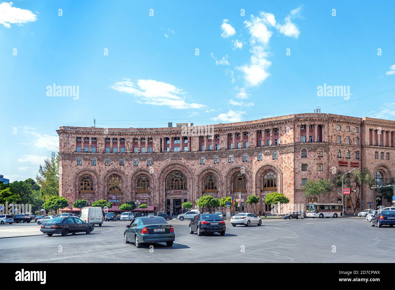 Buildind hi-res stock photography and images - Alamy