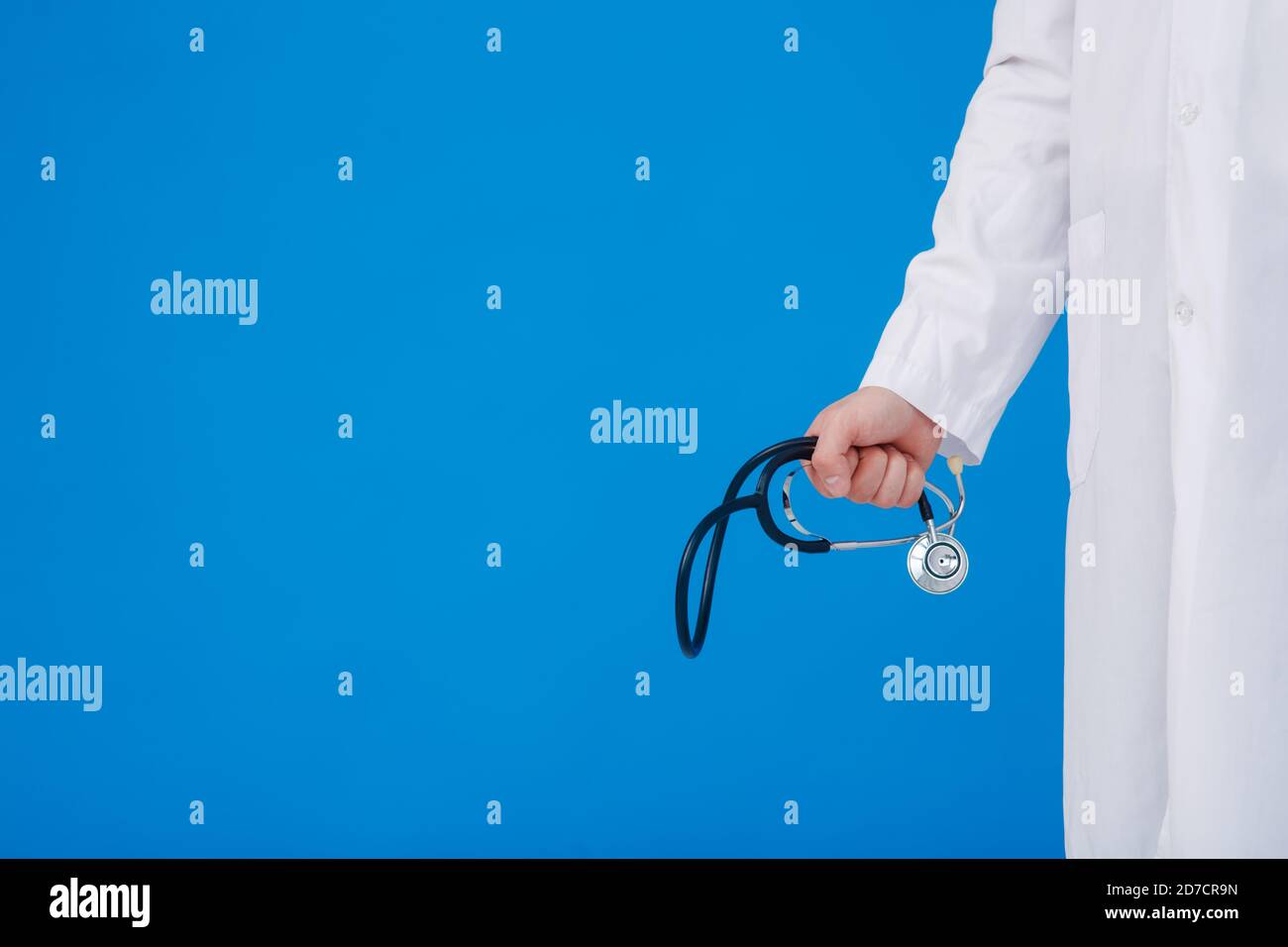 With a stethoscope in hand hi-res stock photography and images - Alamy