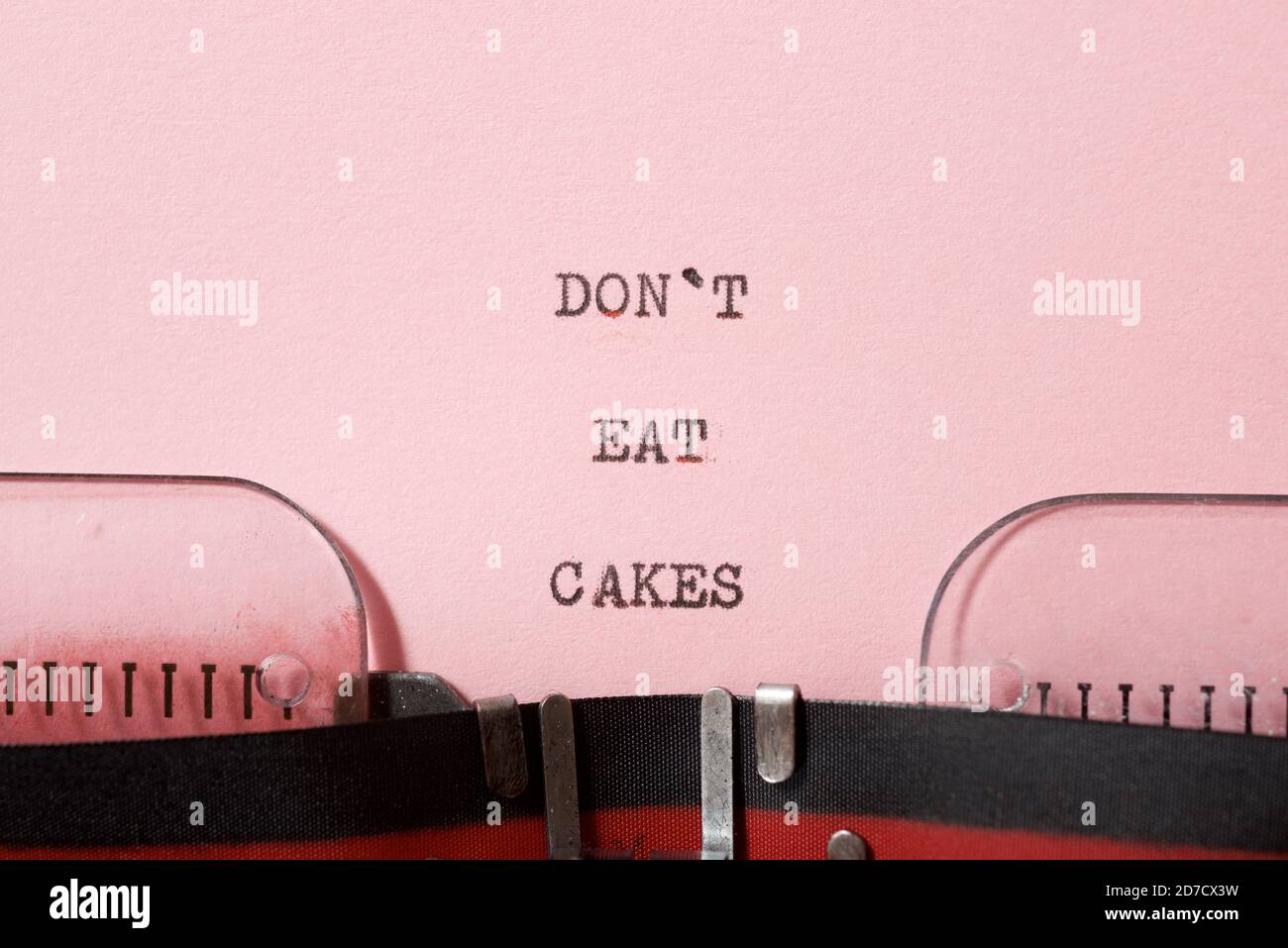 Don´t eat cakes phrase written with a typewriter Stock Photo - Alamy