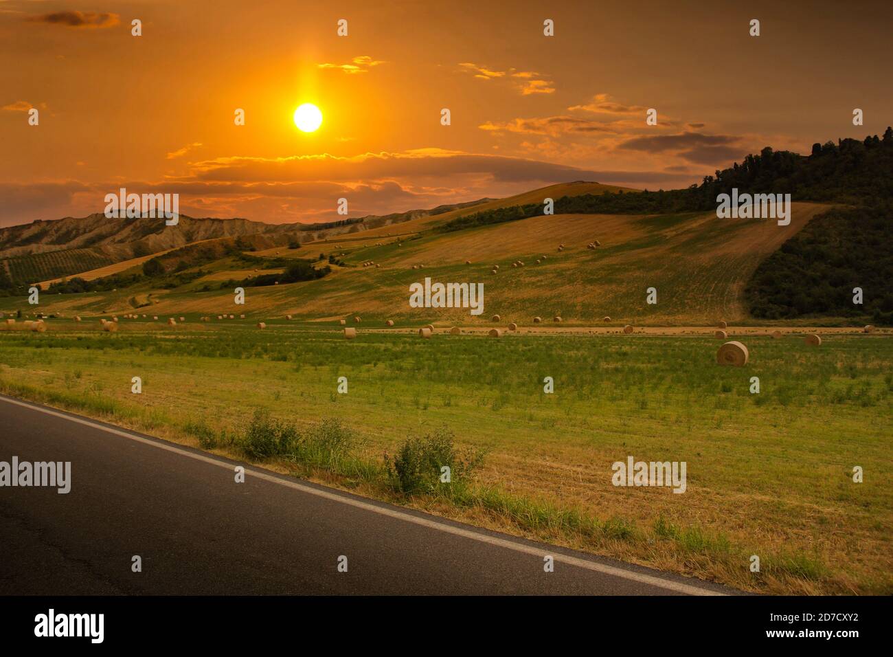 Countryside road in Tuscany, Italy Stock Photo - Alamy