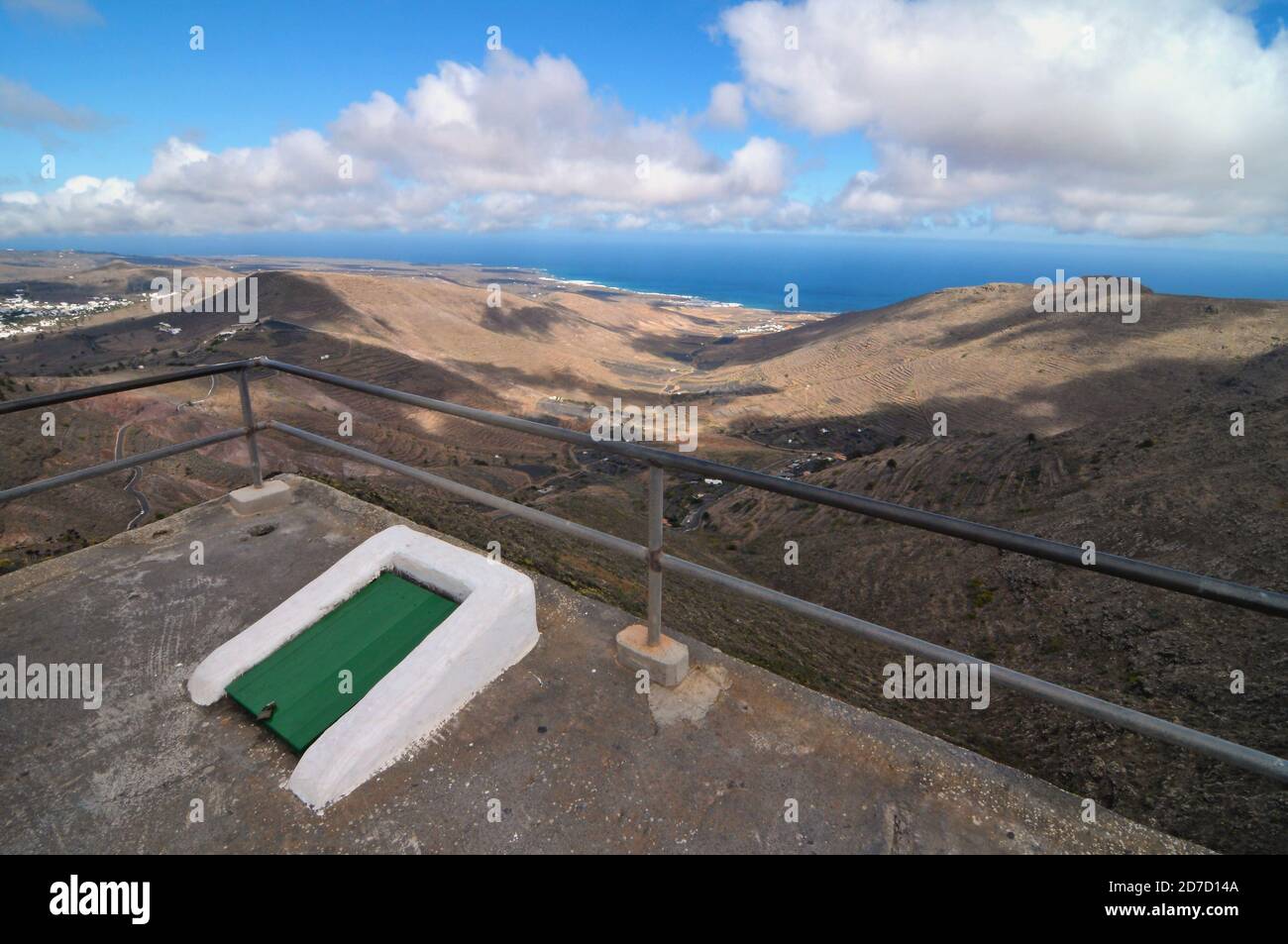 Balcony landscape desert house hi-res stock photography and images - Alamy