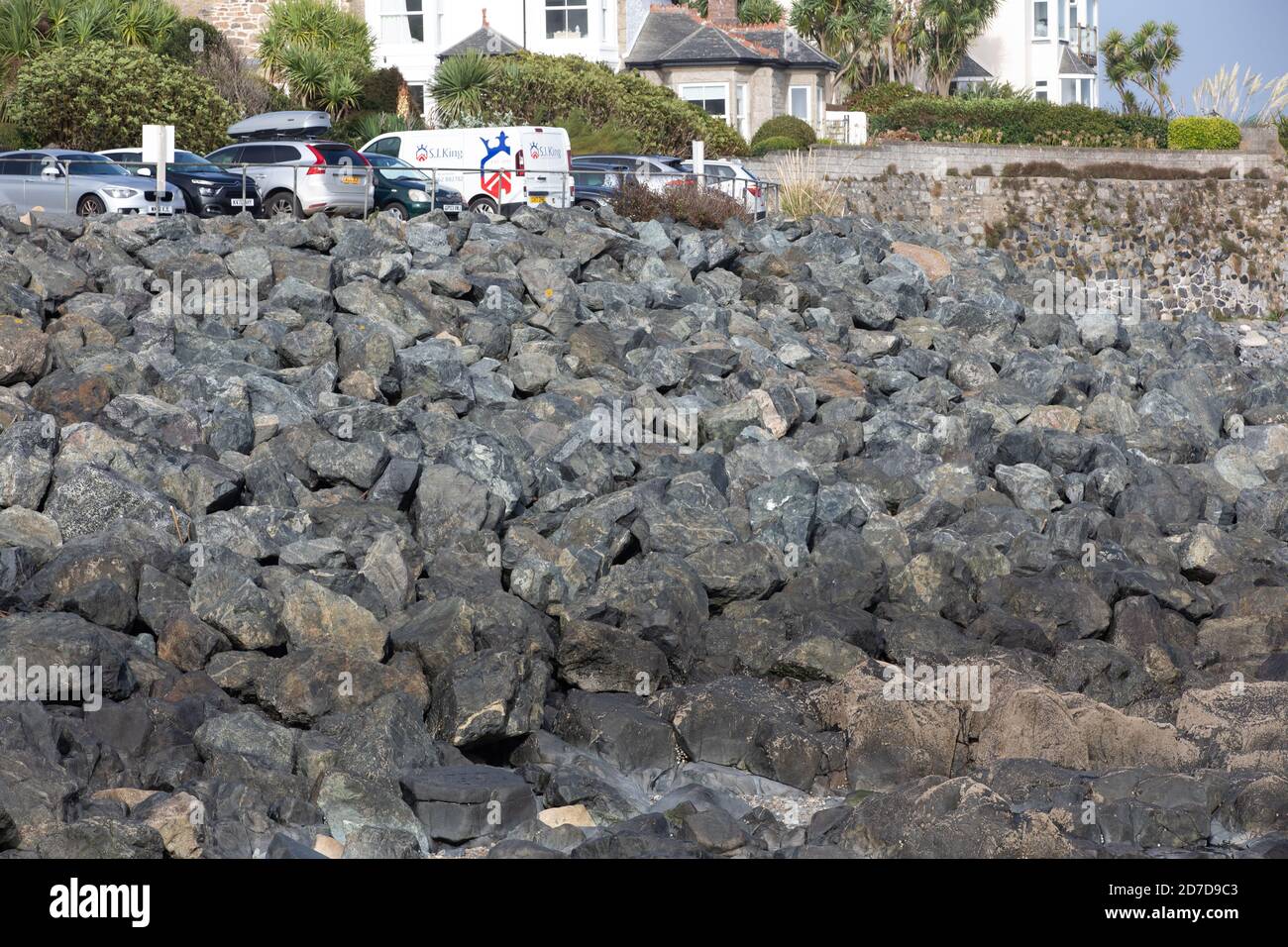 Mousehole harbour autumn hi-res stock photography and images - Alamy