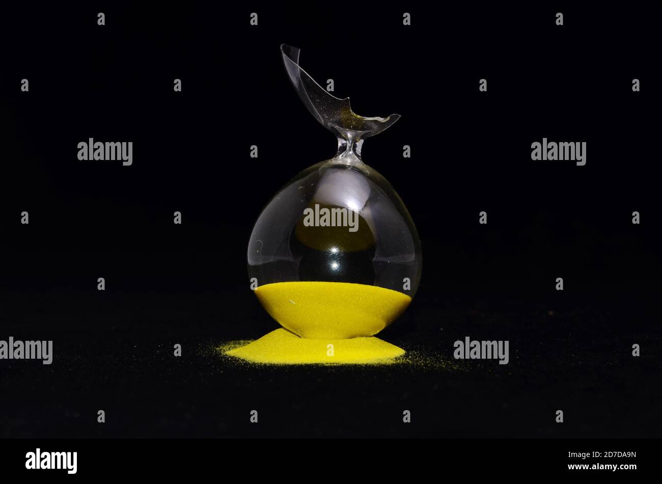 Broken Glass Hourglass Stock Photo - Alamy