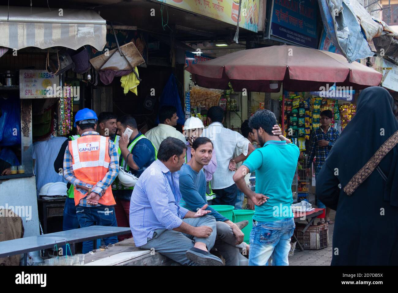 Chor bazaar mumbai hi-res stock photography and images - Alamy