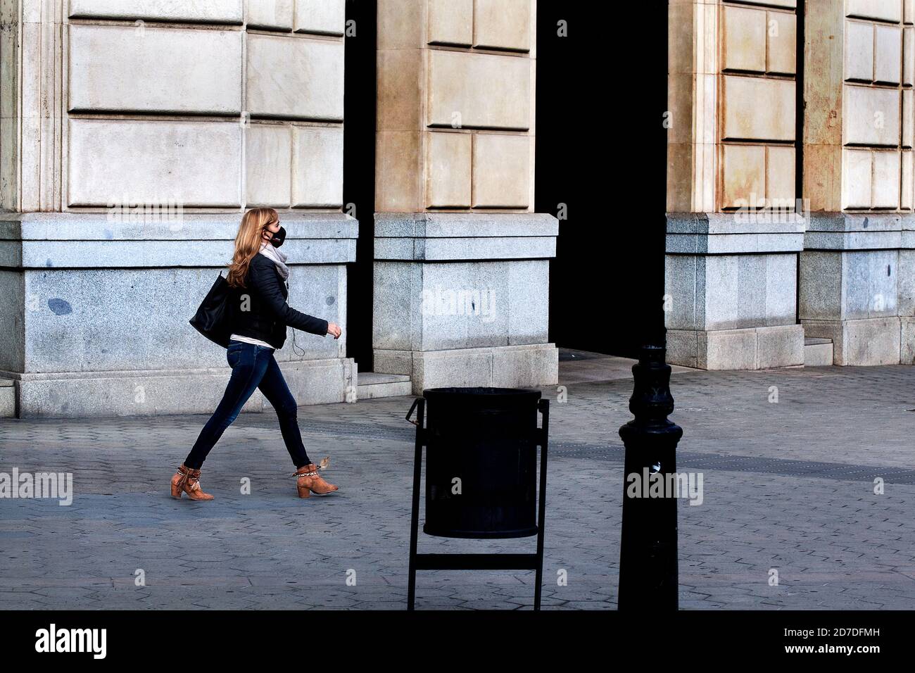 Paranoid person hi-res stock photography and images - Alamy