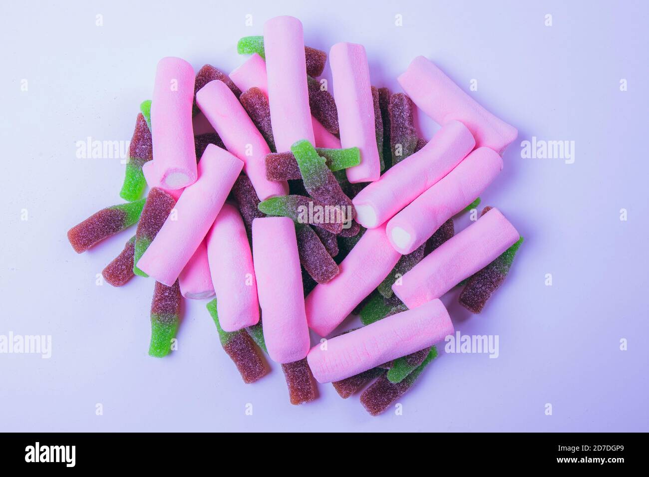 Dulces niños hi-res stock photography and images - Alamy