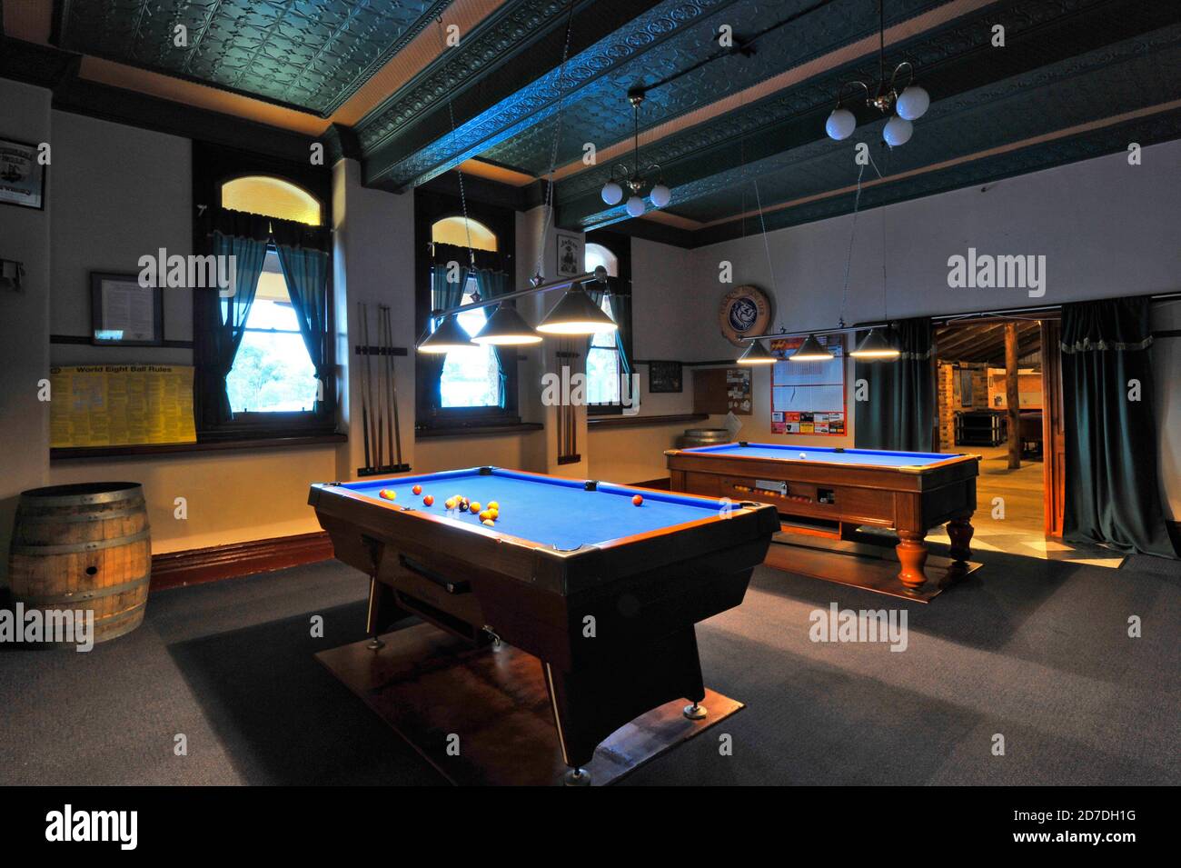 Cuballing pub is a typical early 1900's Western Australian wheatbelt ...