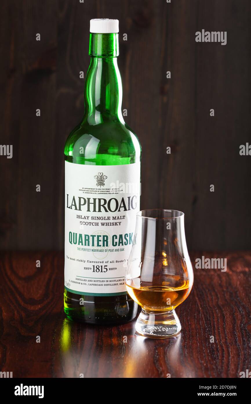 Peated cask hi-res stock photography and images - Alamy
