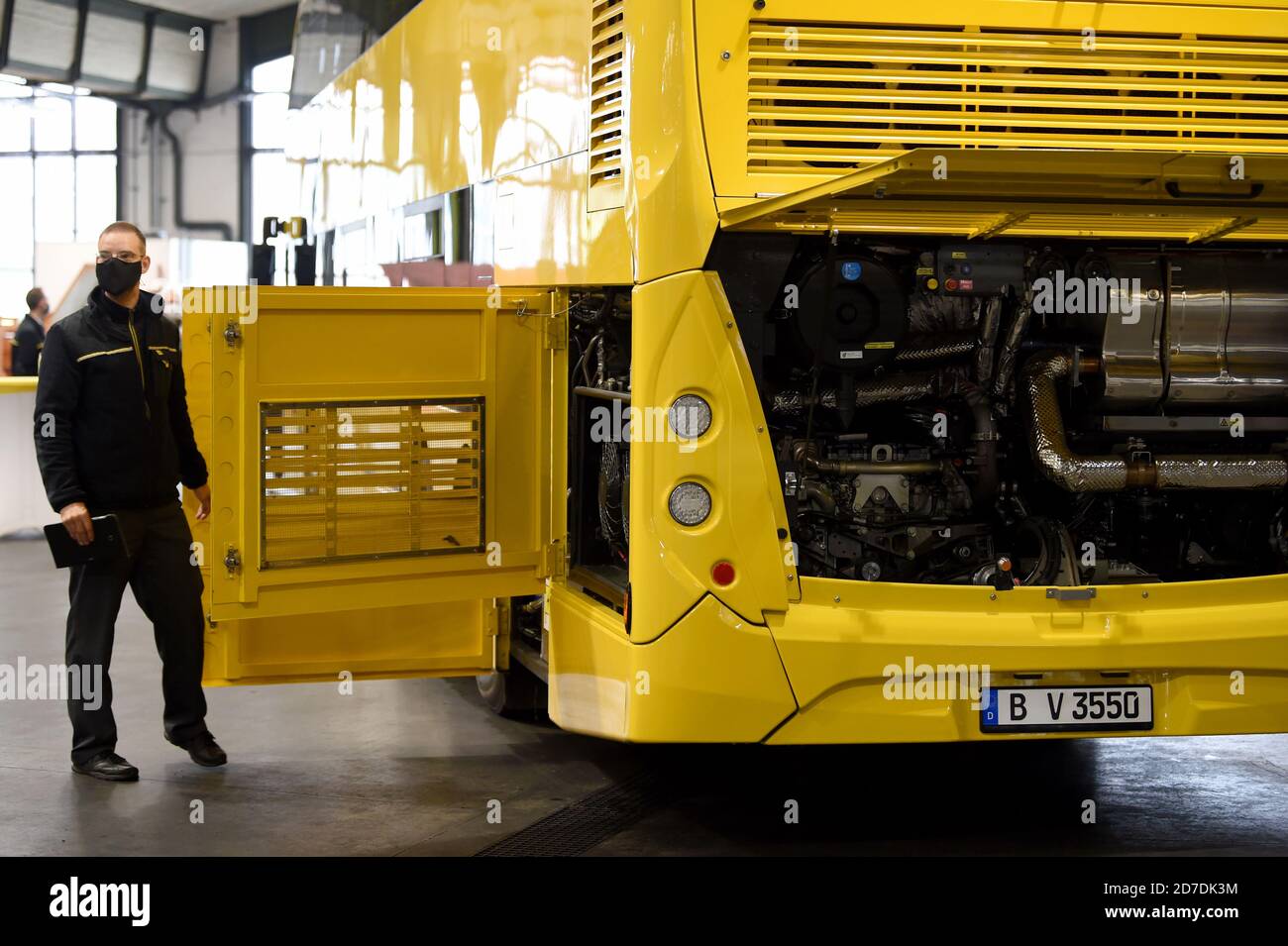 21 October 2020, Berlin: The view of the engine of the new BVG double ...