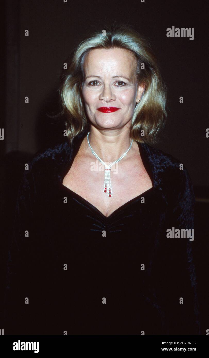 Claudia Rieschel beim UFA Filmball in Neuss, Deutschland 1998 Stock ...