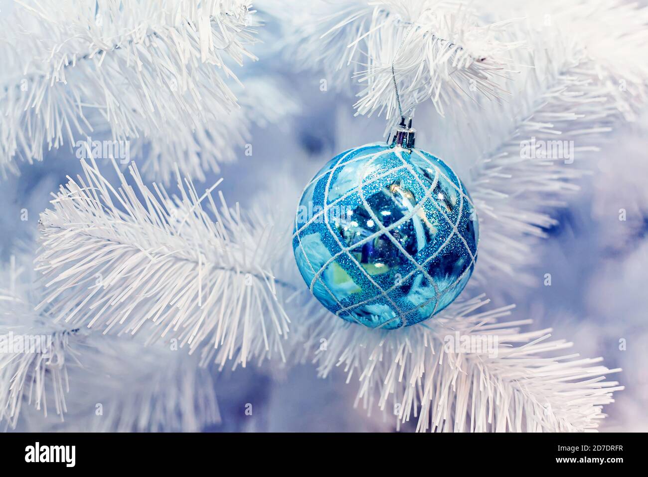 Christmas blue ball tree hi-res stock photography and images - Alamy