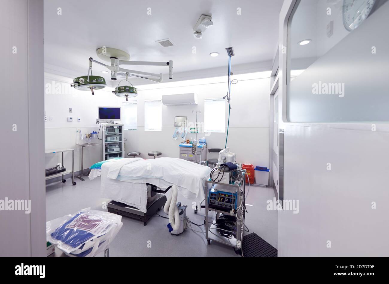 Empty Hospital Operating Theater Ready For Surgery Stock Photo - Alamy
