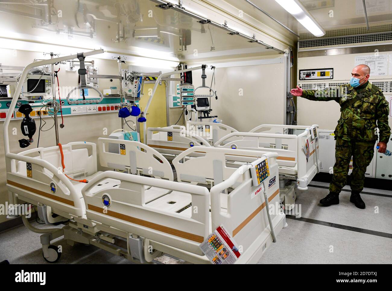 Roman military hospital hi-res stock photography and images - Alamy