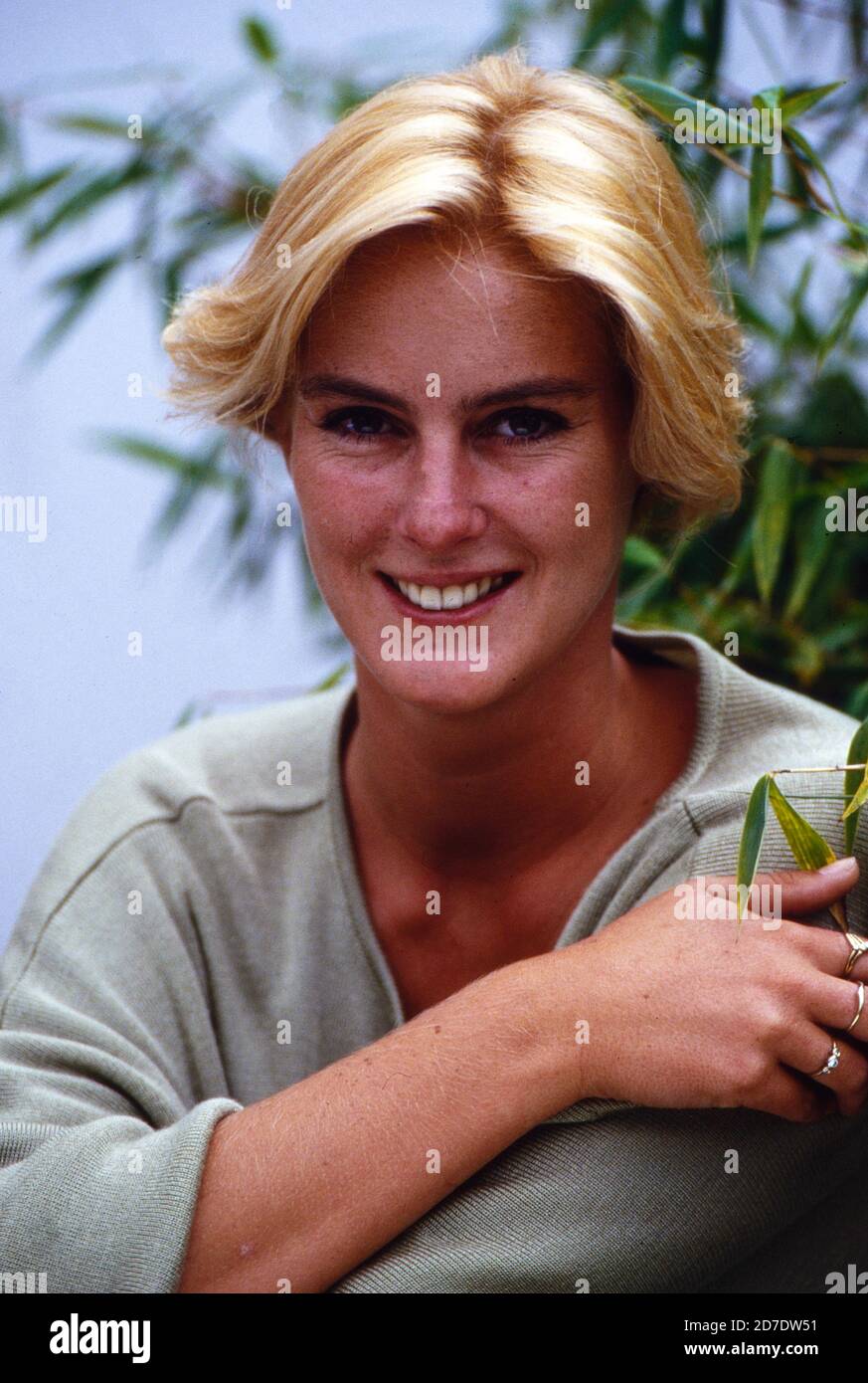 Nicole Weber, deutsche Moderatorin bei RTL in Köln, Deutschland um 1994 ...