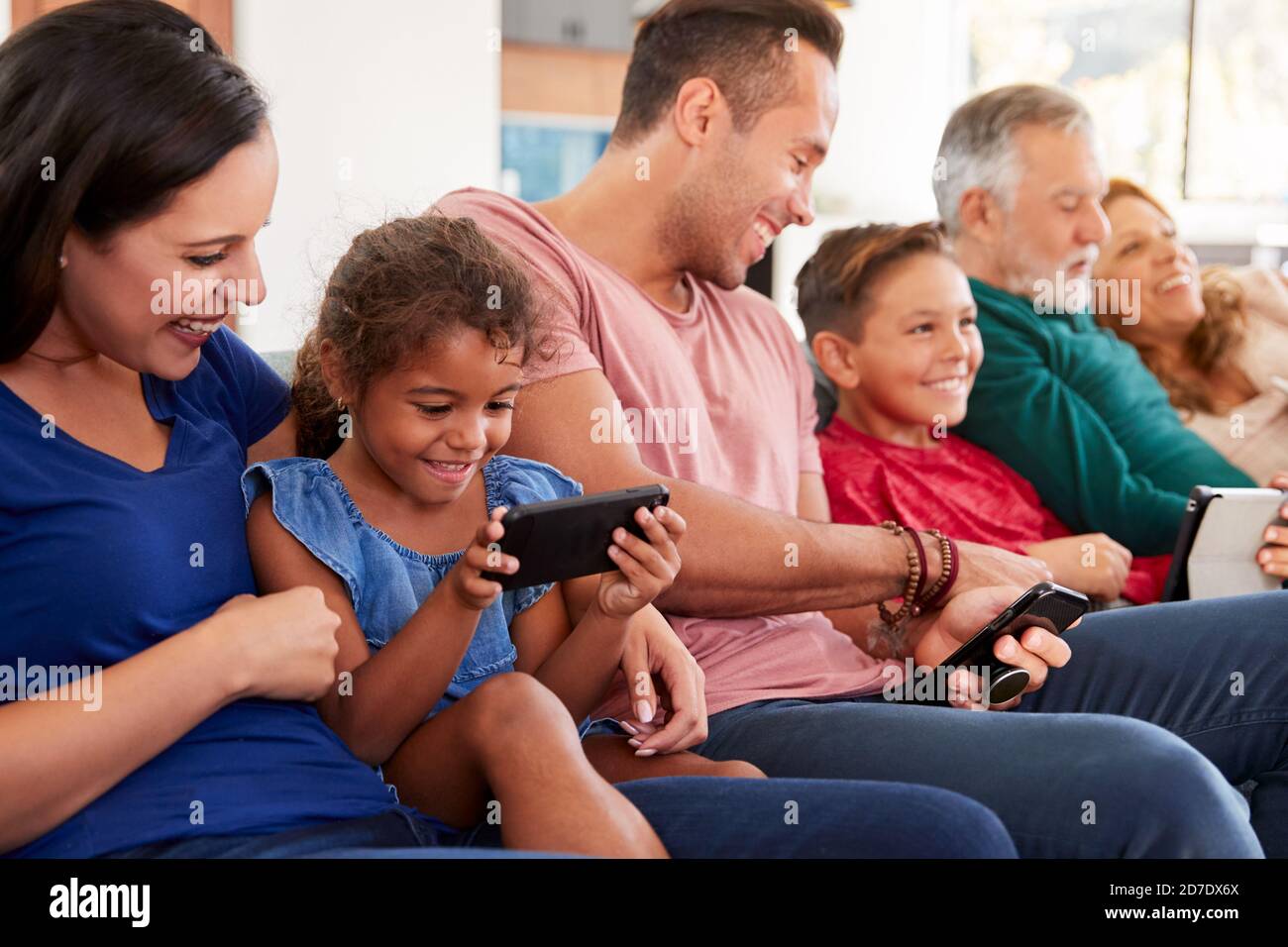 Phone tablet computer tv family hi-res stock photography and images - Alamy