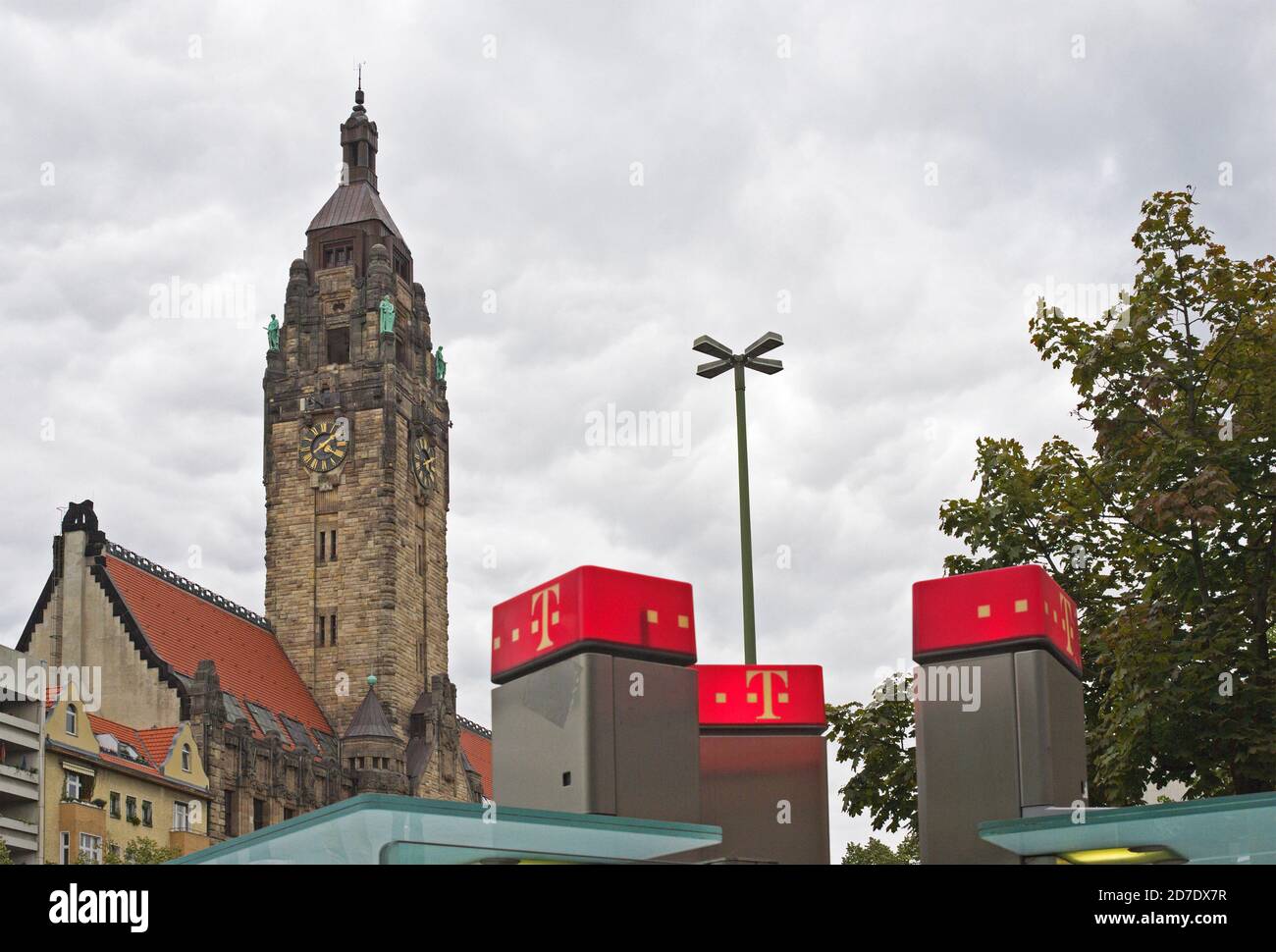 Telephone booth berlin hi-res stock photography and images - Alamy