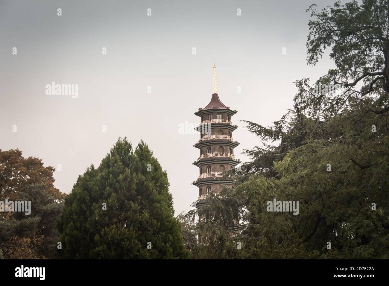 Great pagoda at kew hi-res stock photography and images - Alamy