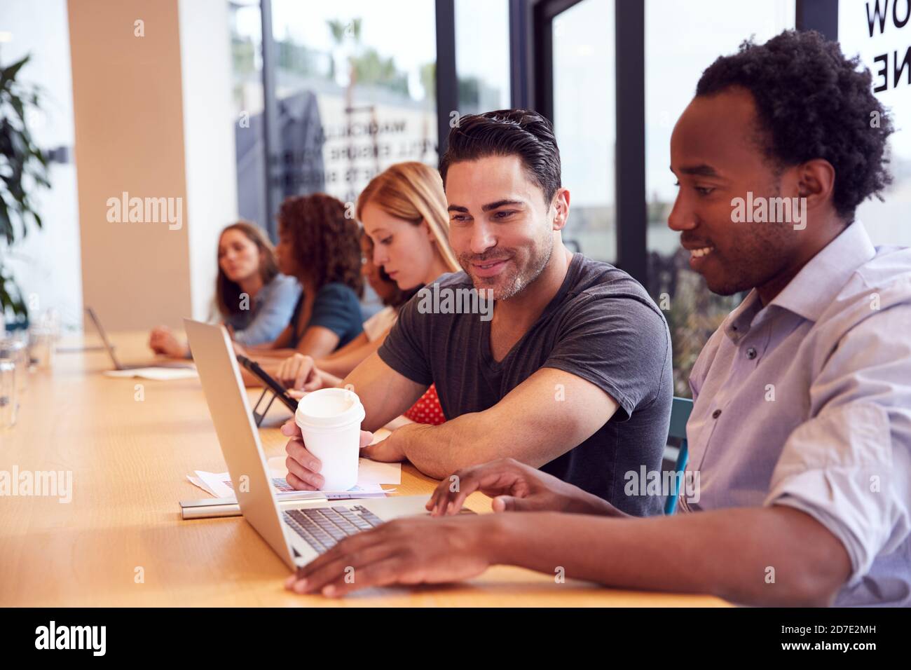 Modern open plan shared space work hi-res stock photography and images ...