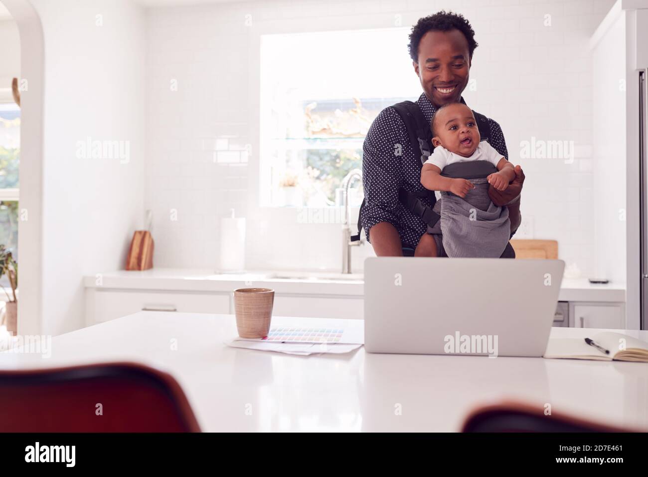 Man multitasking child hi-res stock photography and images - Alamy