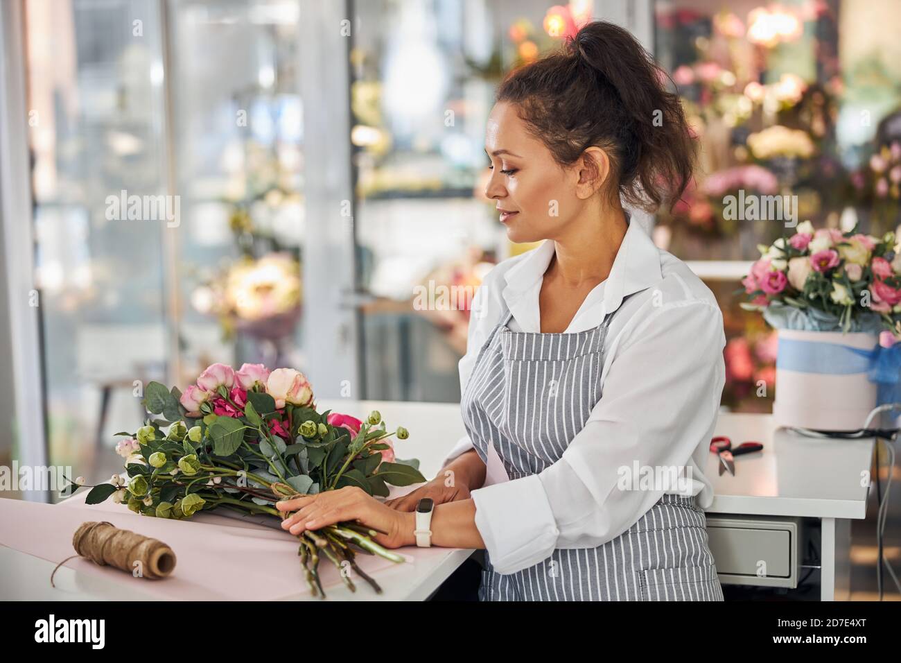 The small pretty waist hi-res stock photography and images - Alamy