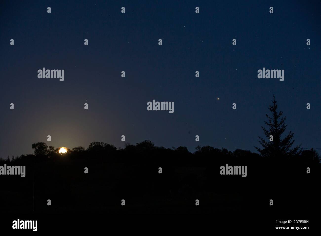 The moon rising over Austwick, Yorkshire Dales, UK Stock Photo - Alamy