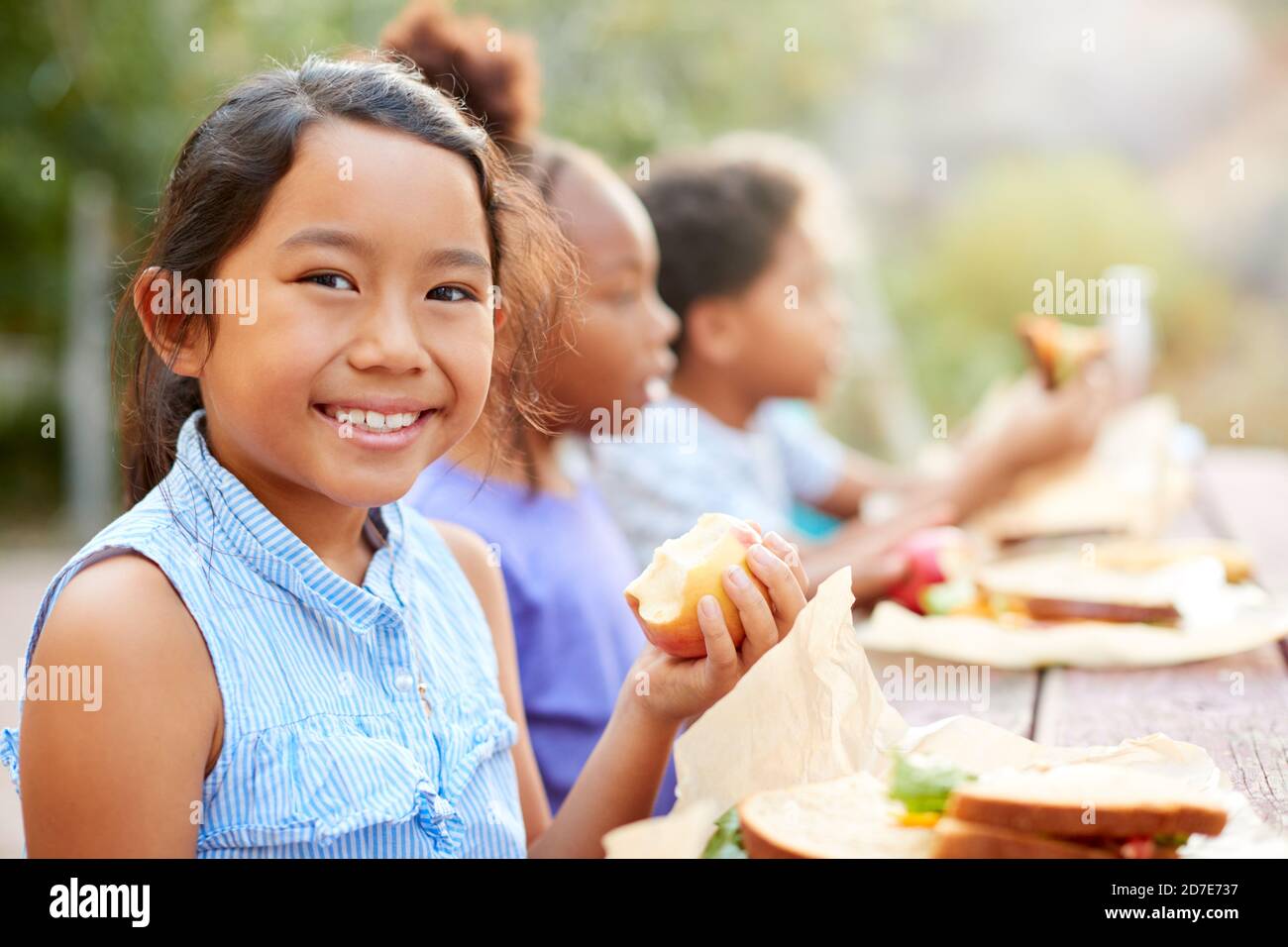Healthy eating child 8 9 years old hi-res stock photography and images ...