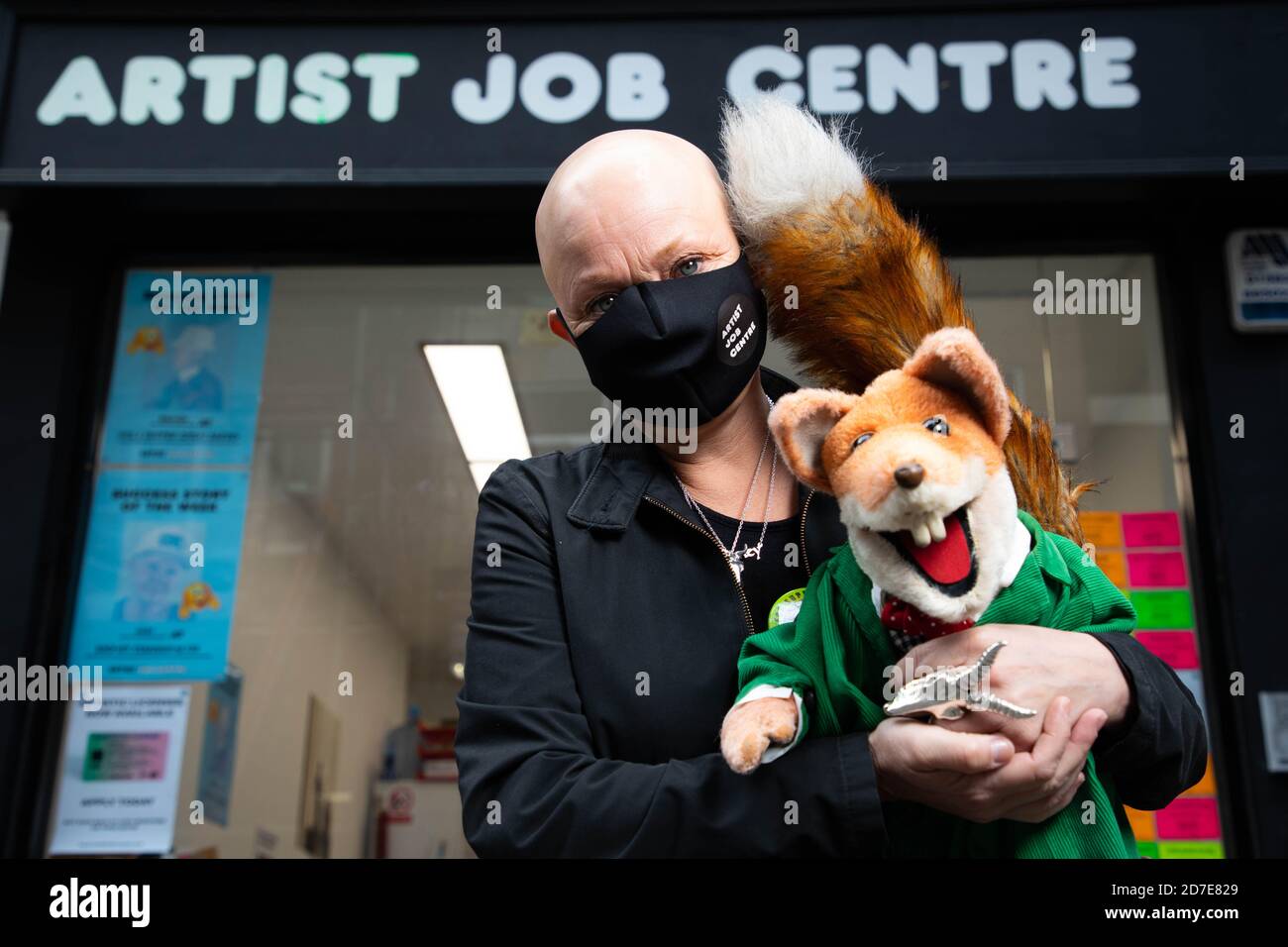 Basil brush hi-res stock photography and images - Alamy