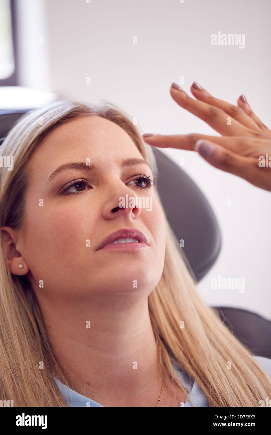Beautician Or Doctor Preparing Female Patient For Botox Injection Stock ...